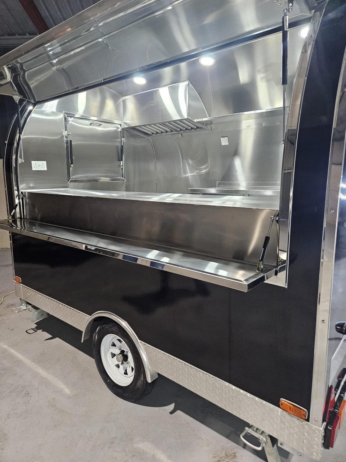 Pizza Catering Trailer For Sale UK | Mobile Pizza Trailer